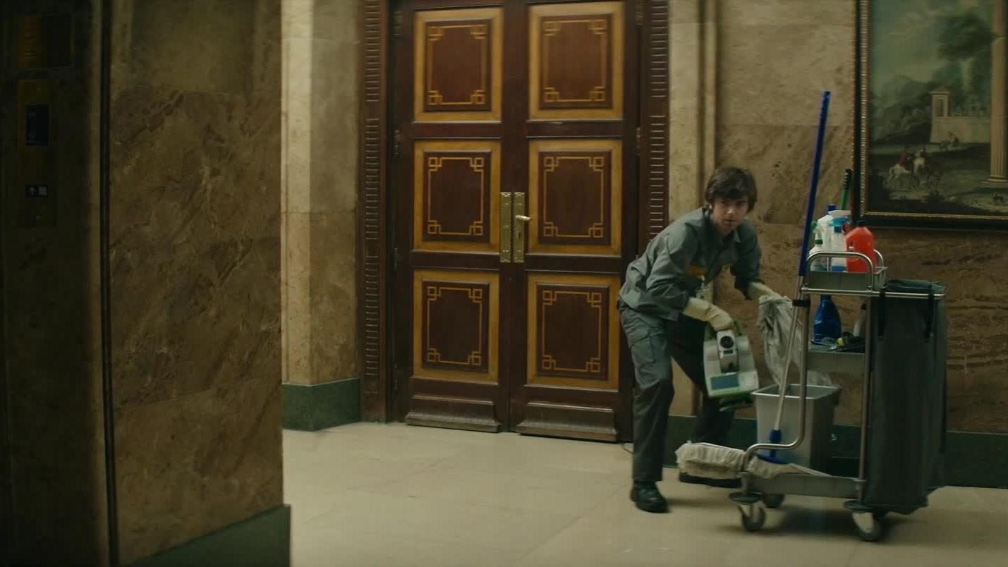 "Scanning first key. Just wait. Hold on. Camera is on loop.Get inside ...