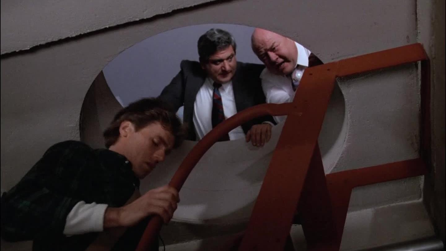 MacGyver, that mikeis voice-activated. All you've gotta do is talk.We ...
