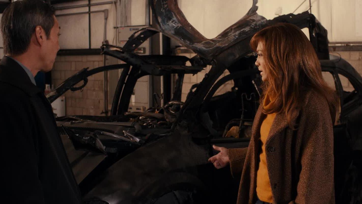 One more question, Detective. Um, was this a 2006 minivan? Yeah, that's ...
