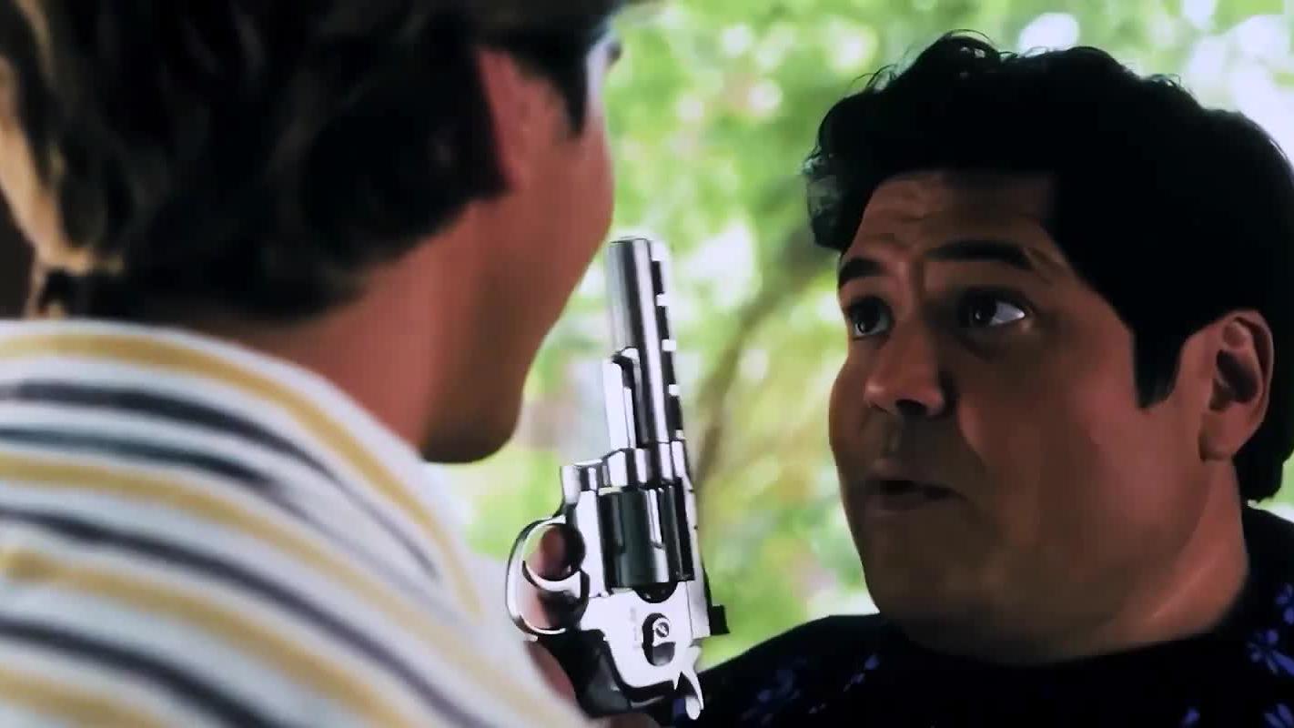 -Patrick, wake up.- -Hey, baby.-Hey. - Companion | Clip.Cafe