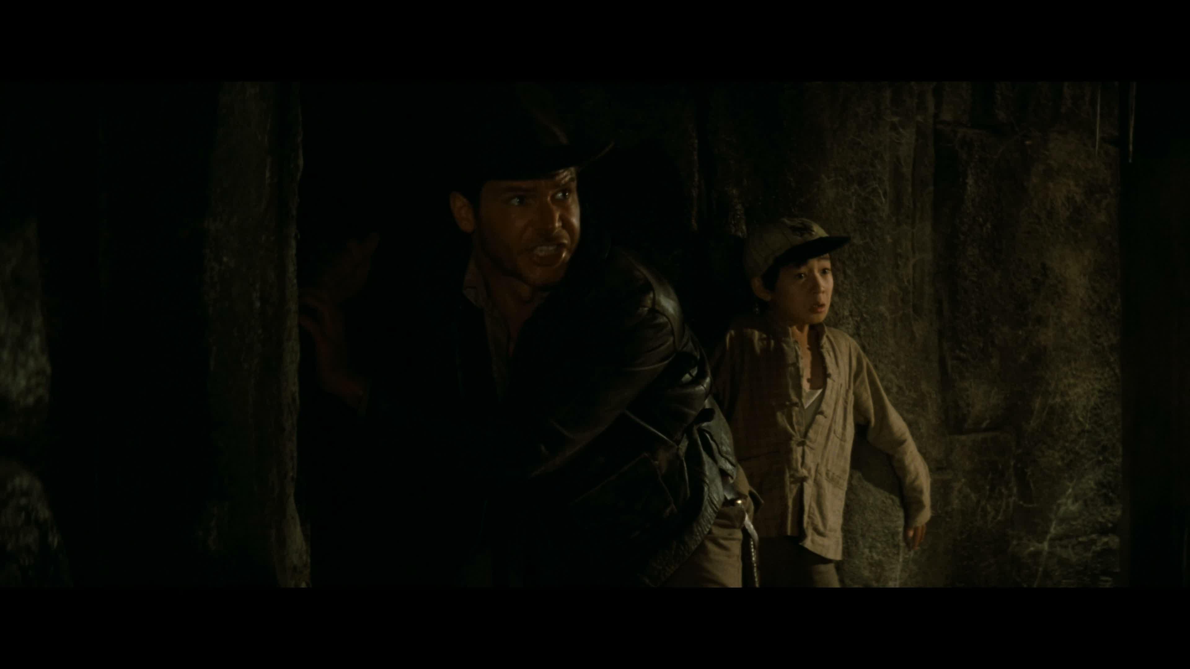 There's gonna be two dead people in here! Hurry! - Indiana Jones and ...