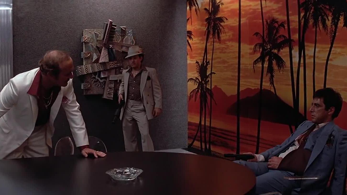 What is the gunfor, Tony? What, this?It's nothing. I'm...How do you say ...