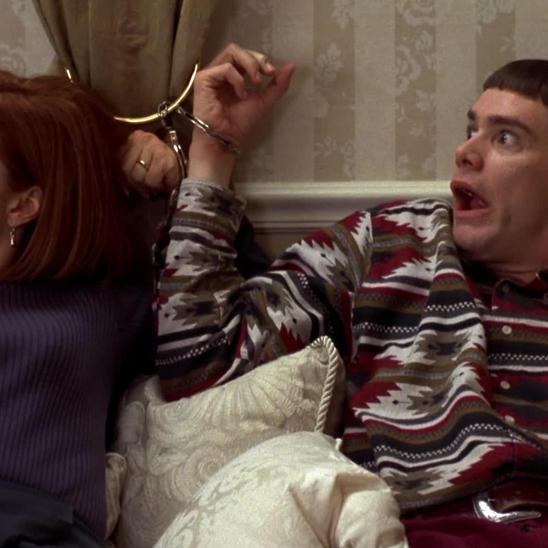 Harry, you're alive. And a horrible shot! - Dumb and Dumber | Clip.Cafe
