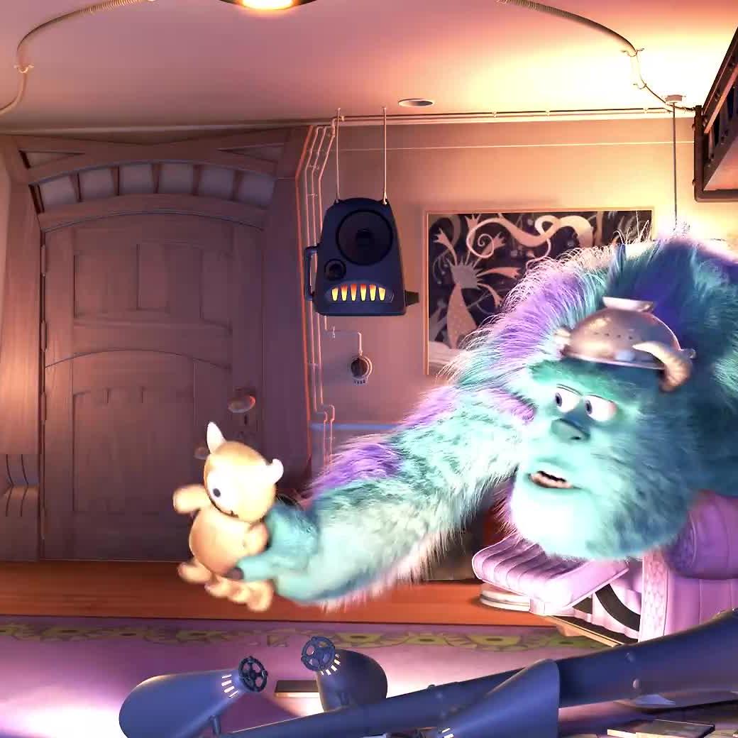 Make it stop, Sulley.Make it stop! Here, look. See bear?Nice bear ...