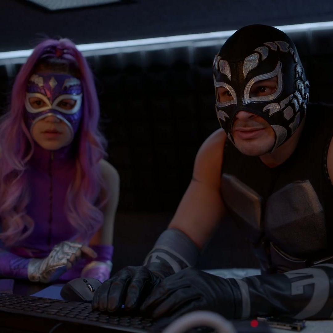 Now, we got a thief to catch,but what are we missing? - Ultra Violet ...