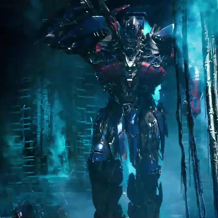 Optimus... what are you doing? Give it to me. It's me, Cade. We fought ...