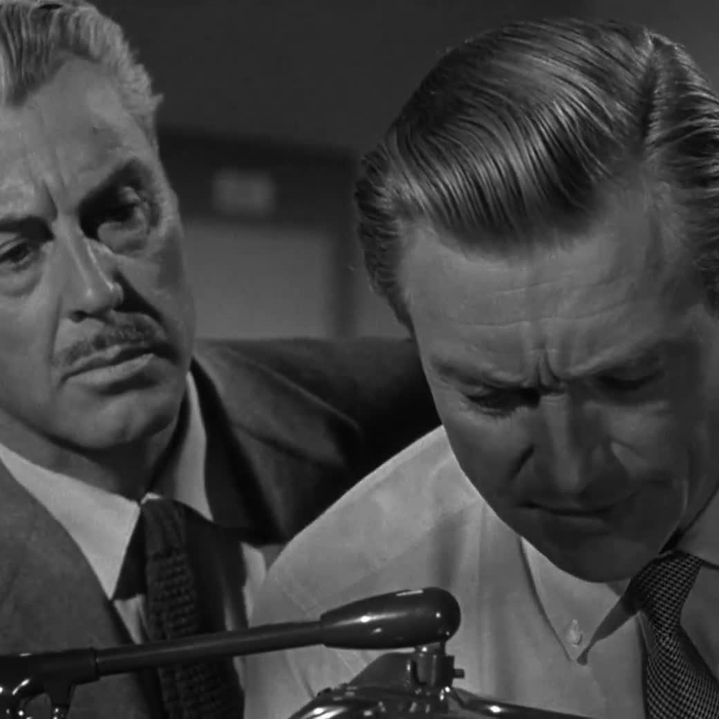 "Throws the beam to the right dextrose.No hemoglobin traceable. No ...