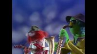 [BUZZING FROM SAXOPHONE] - The Muppet Show | Clip.Cafe
