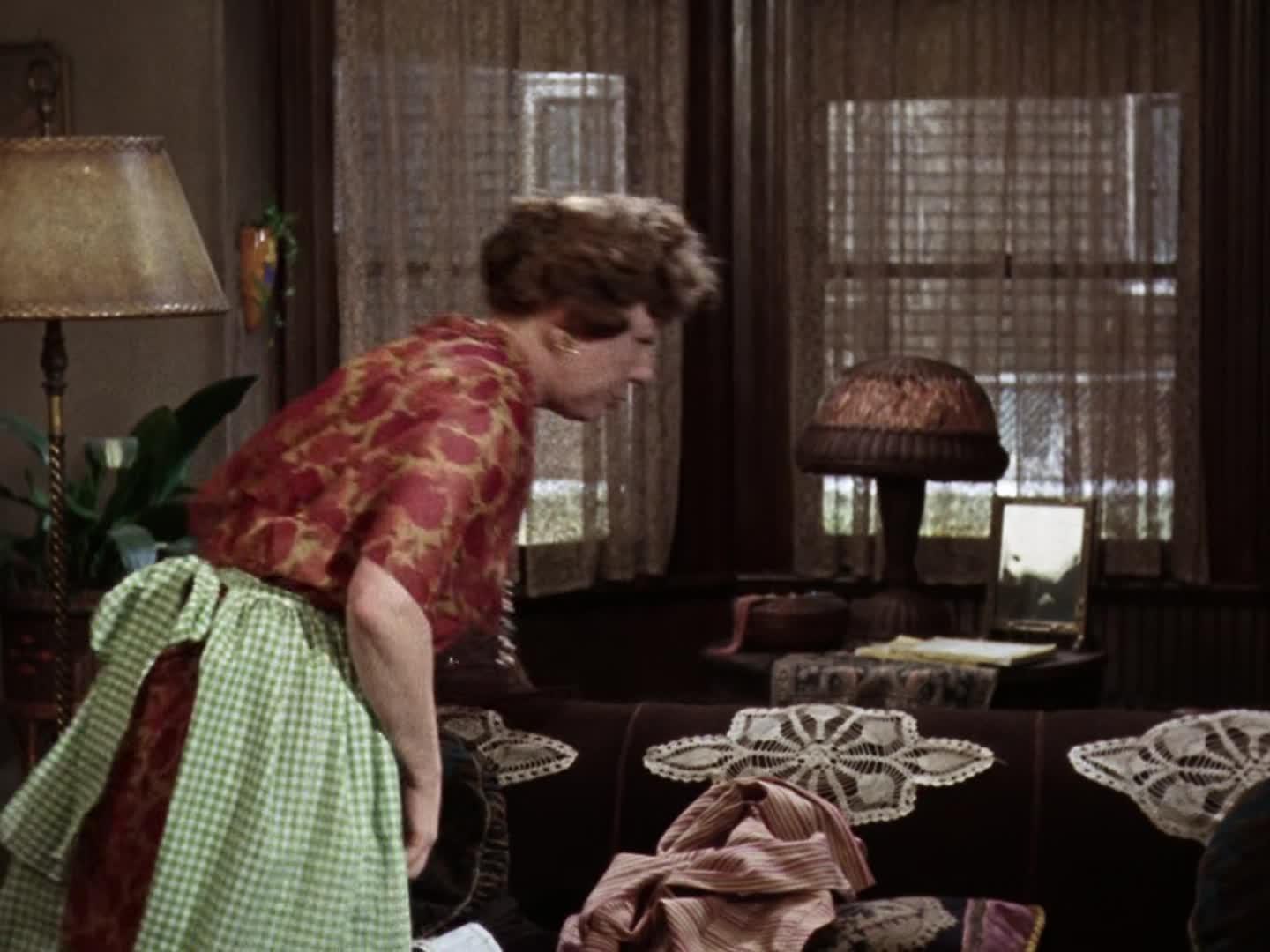 Ginny Stamper is too low for the dogs to bite. - Splendor in the Grass ...