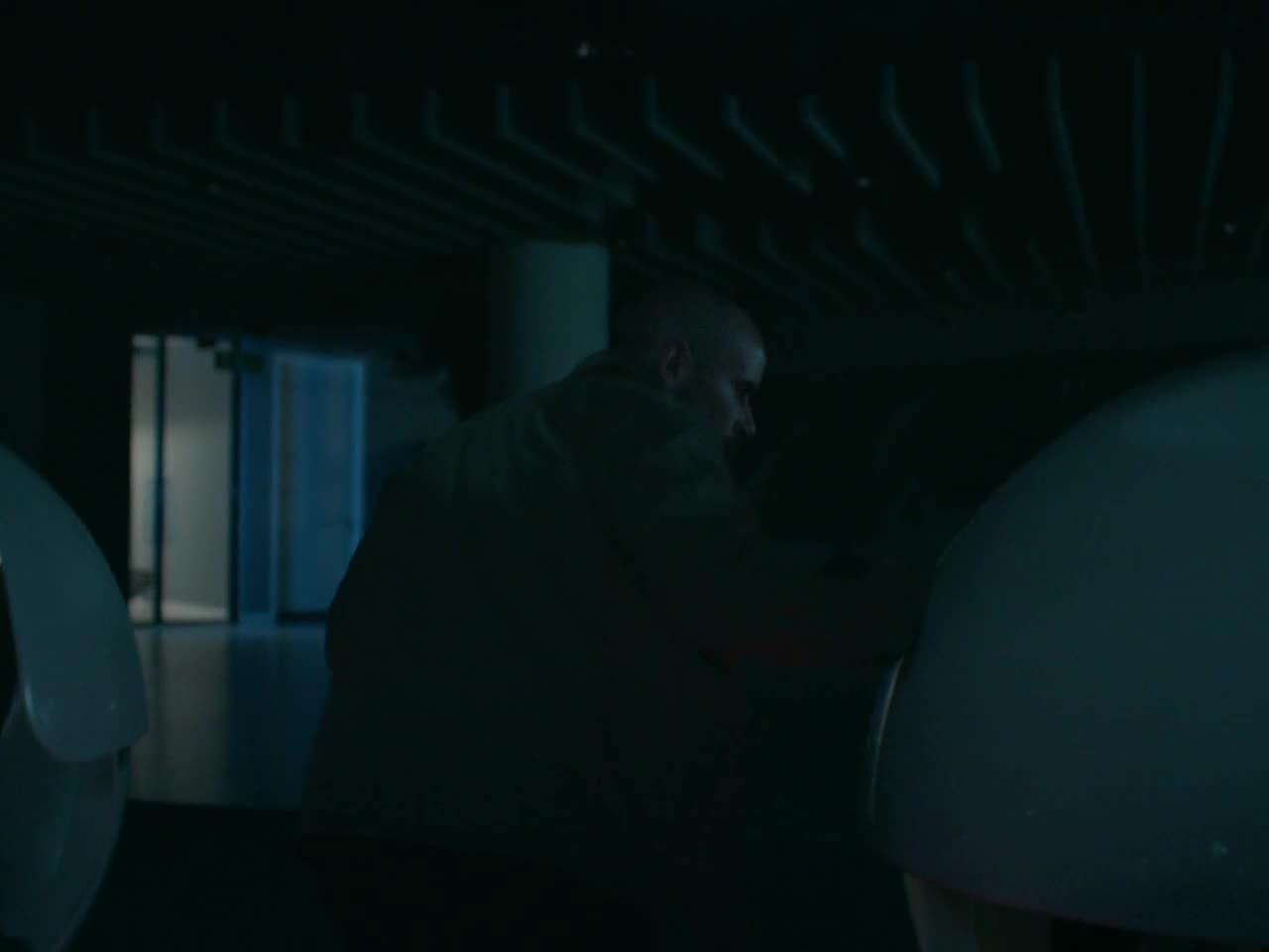 "Gregory Knox? DS Flynn, Homicide. There are armed intruders in the ...