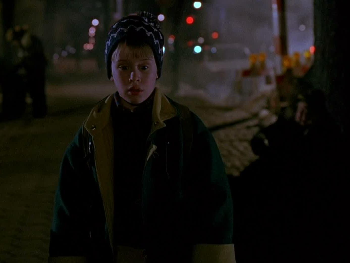 Hey, you looking for somebodyto read you a bedtime story? - Home Alone ...