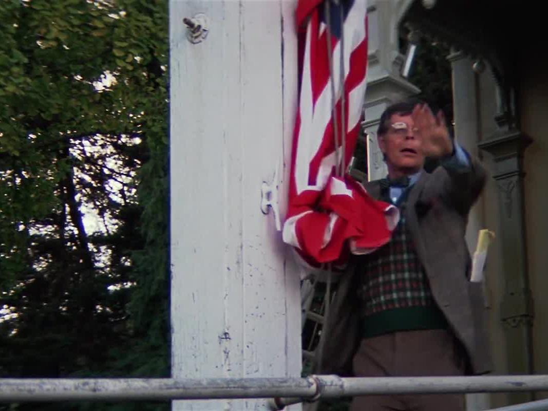 - Hi, Mikey.- Hi, Dad! Hey, wait for me! - The Goonies | Clip.Cafe