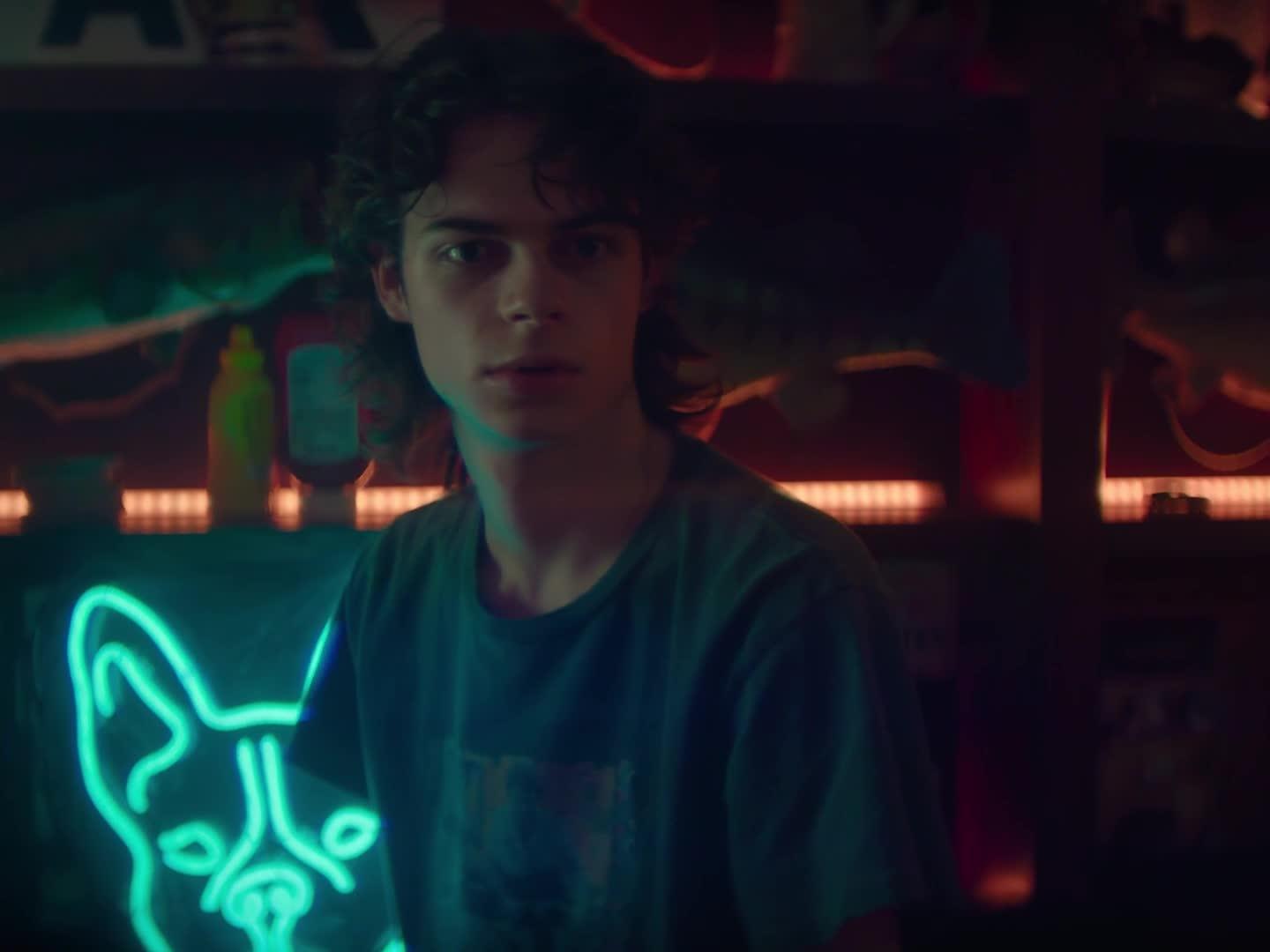 - Jesus.- Yeah... That's what I thought. - Teacup | Clip.Cafe