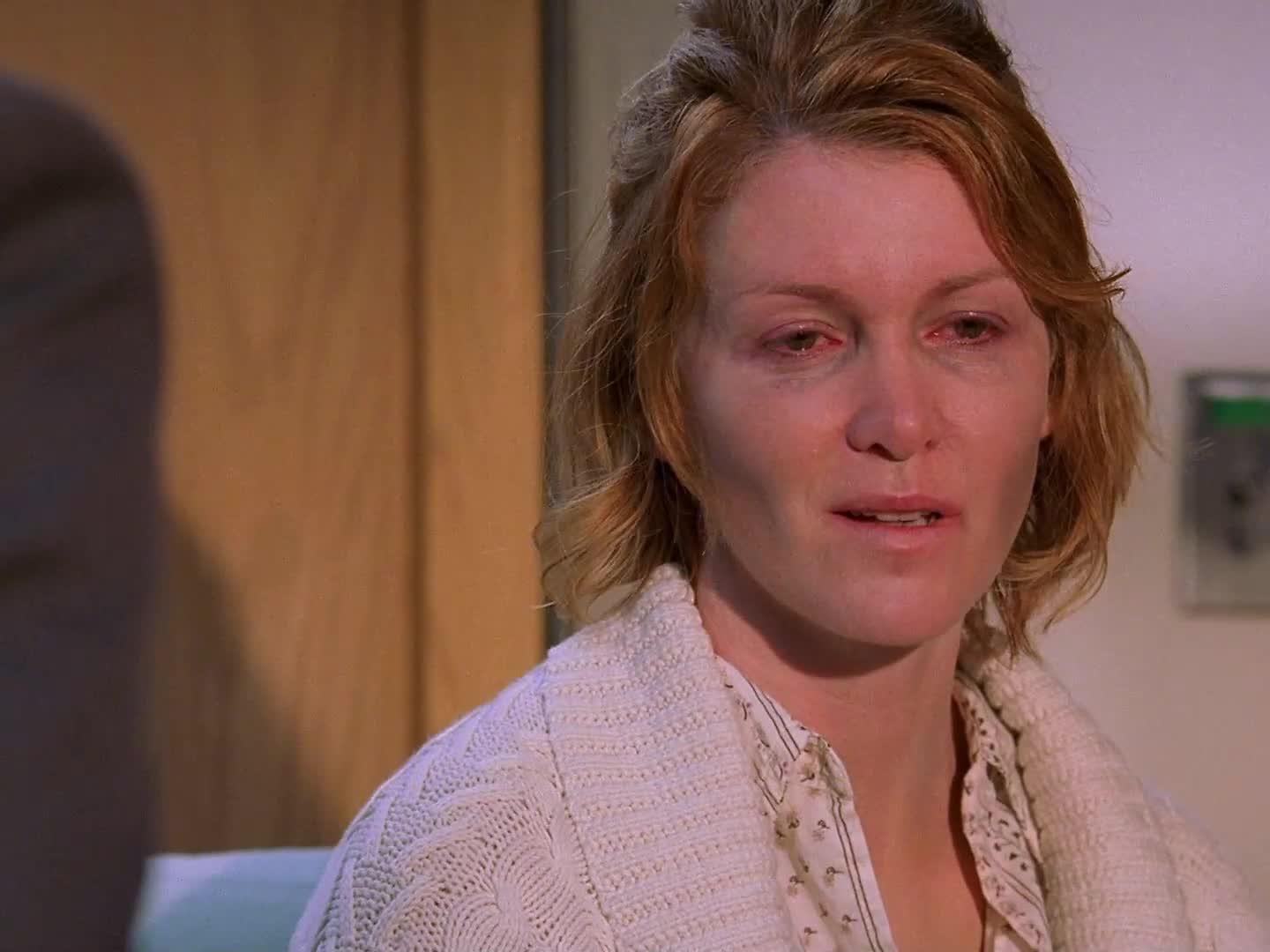 - Kayla...- I'm sorry, Sam. Kayla, you can't give up. If you do this ...
