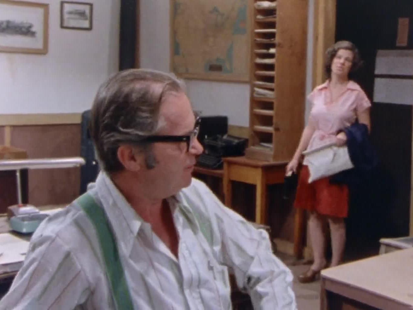 - Morning, Charlie.- Morning. I'm sorry I'm late. I didn't evenget a ...