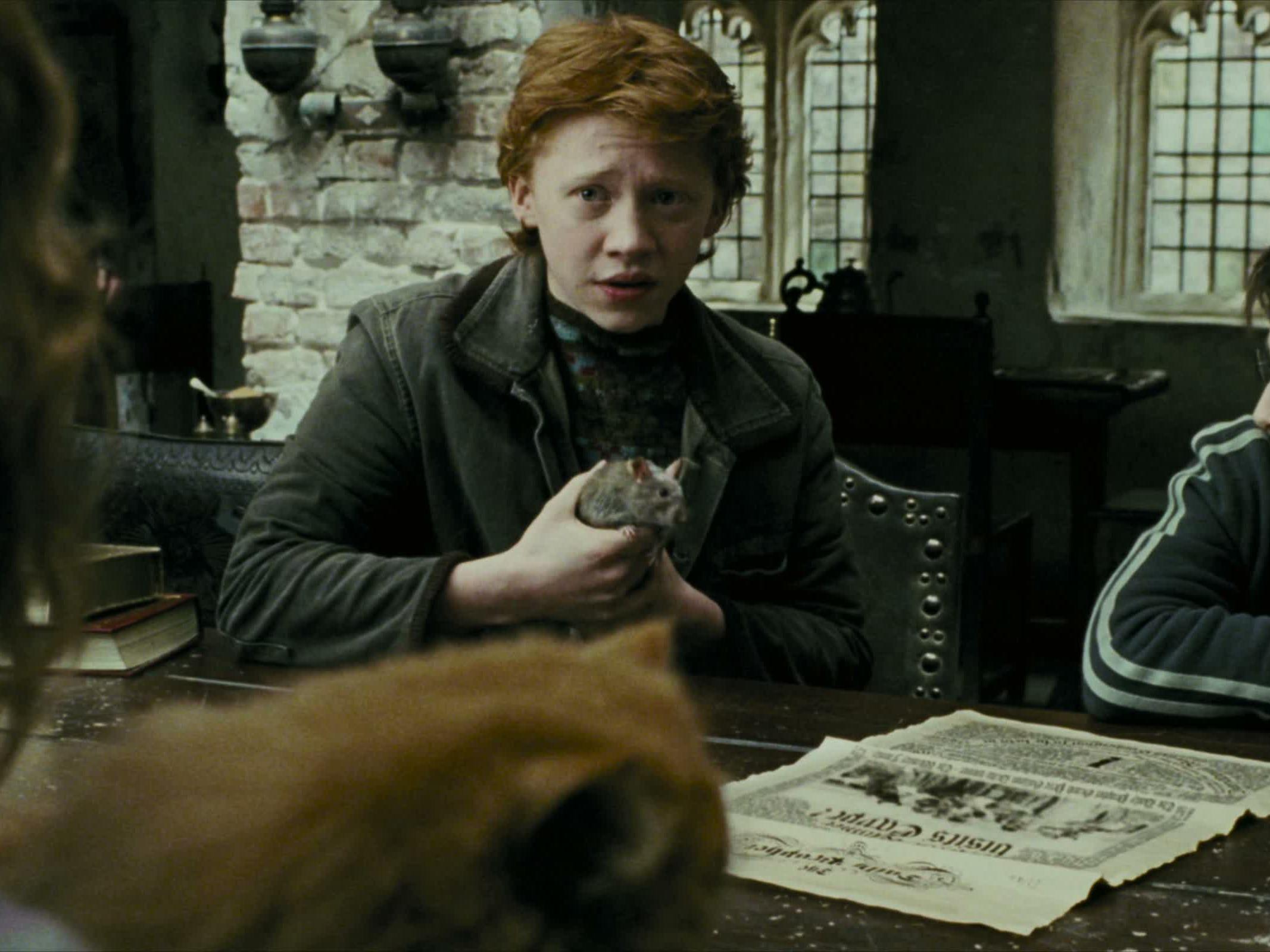 - Only that he's escaped from Azkaban.- Do you know why? - Harry Potter ...