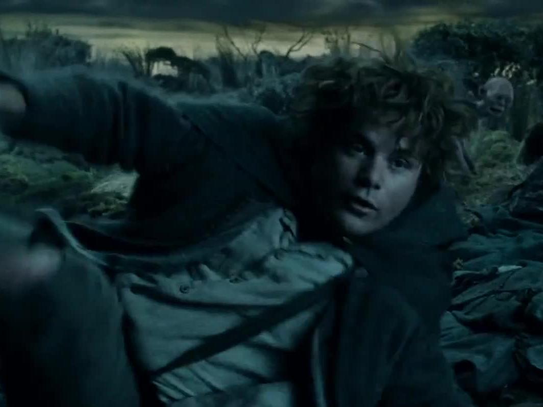 Smeagol. Black Riders! Hide! Hide! - The Lord of the Rings: The Two ...