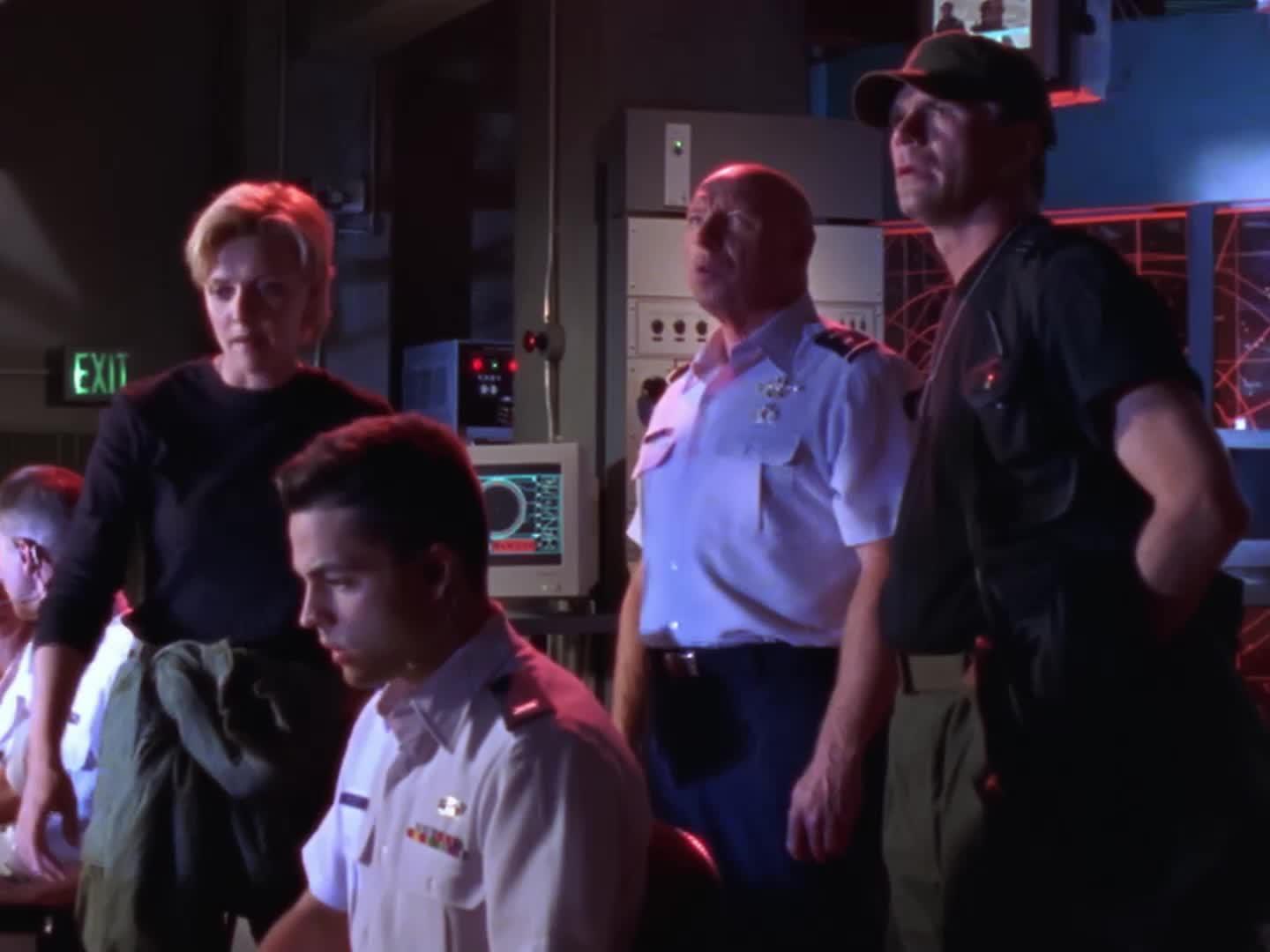 There! Isolate that areaand digitally enhance. - Stargate SG-1 | Clip.Cafe