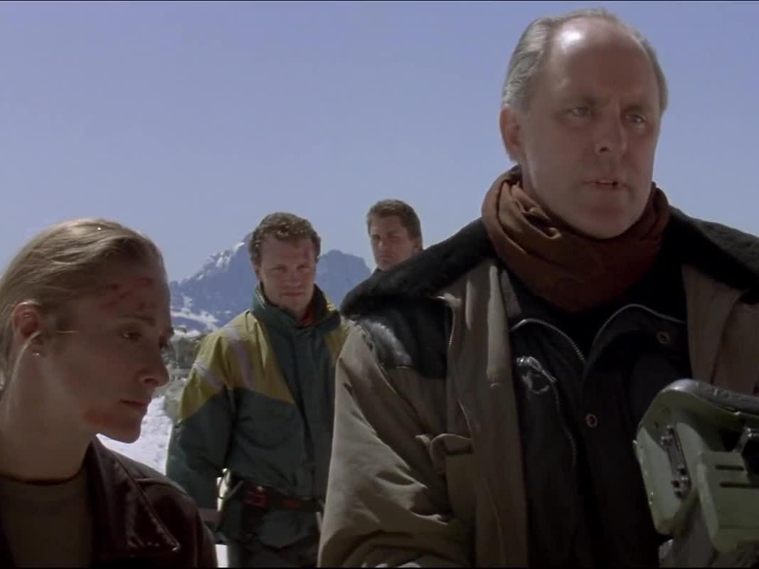 - What's the code, Travers?- I told you, Qualen. Fitty thousand ...