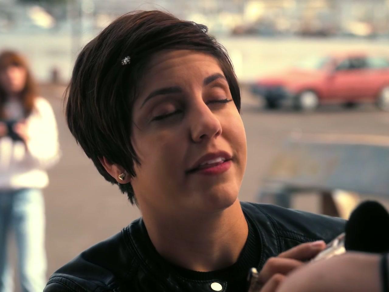Yeah. Yeah, I thinkyou're very, very, very pretty, but, um... not into ...