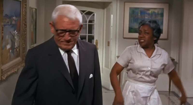 All hell done broke loose now! - Guess Who's Coming to Dinner | Clip.Cafe