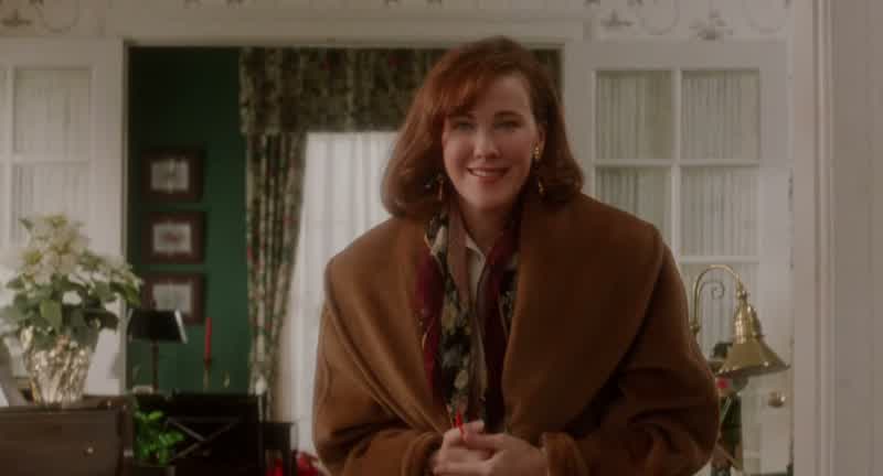 Come on, you guys, it's Christmas. - Home Alone | Clip.Cafe