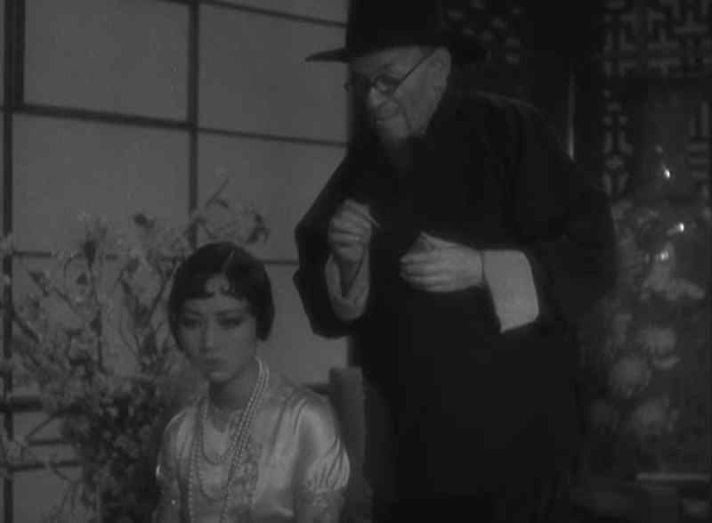 Perhaps Ling Moy divides her strength between duty and the advice of ...